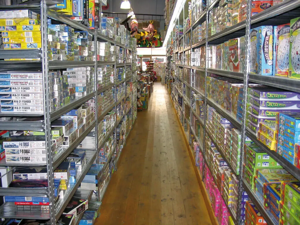 Make The Most Of Your Space With Our Display Shelving | Stanley